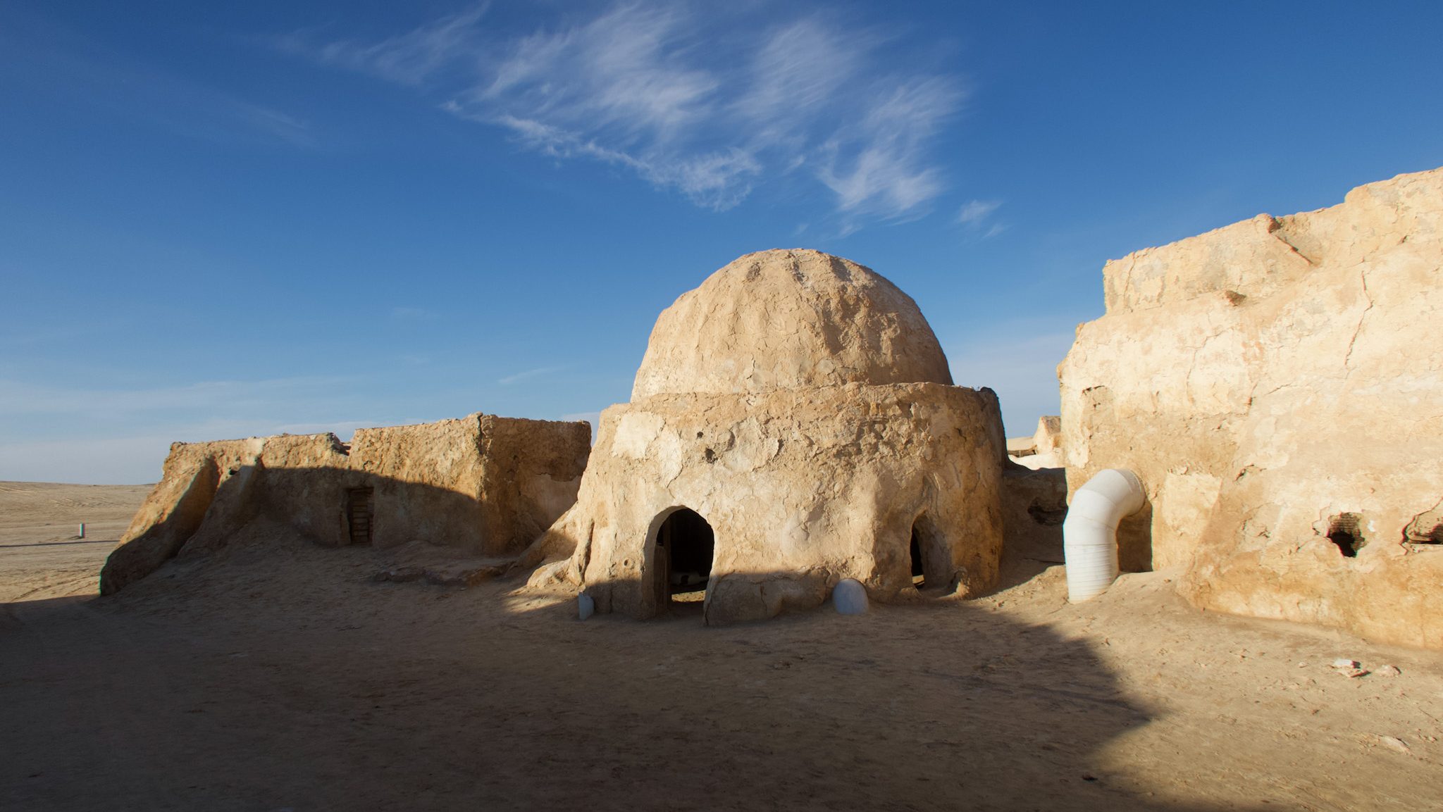 Mos Espa: A guide to the abandoned Star Wars film set in the Tunisian ...