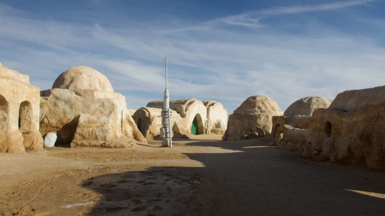 Mos Espa: A guide to the abandoned Star Wars film set in the Tunisian ...